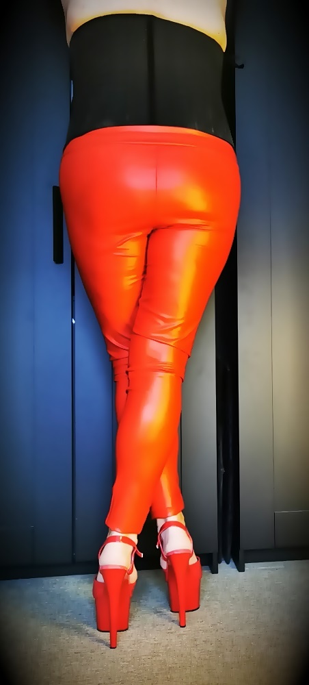 Red Leggings And Red Pleaser Heels 13 Pics Xhamster