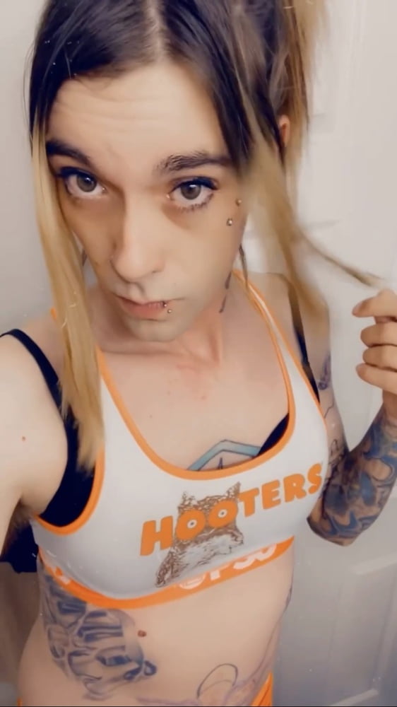 Hooters Waitress Slut 63 Pics Xhamster