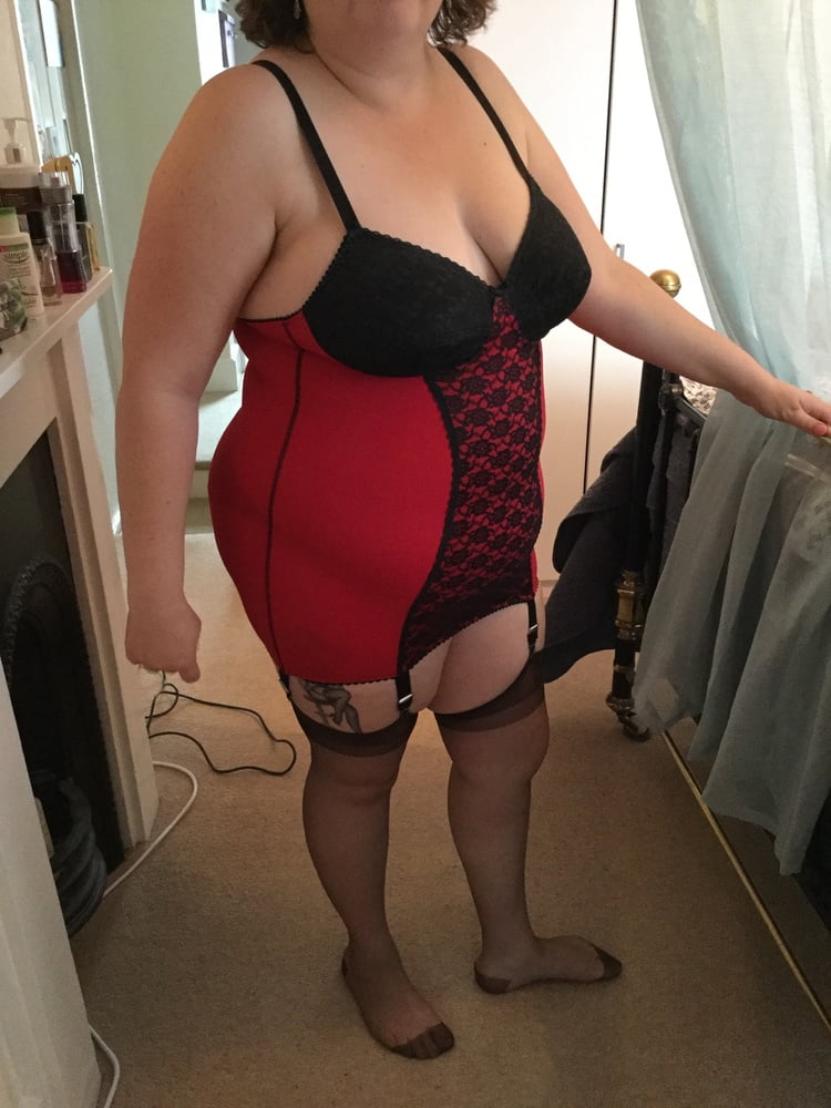 Pin Up Dress And Corset Stockings 8 Pics Xhamster
