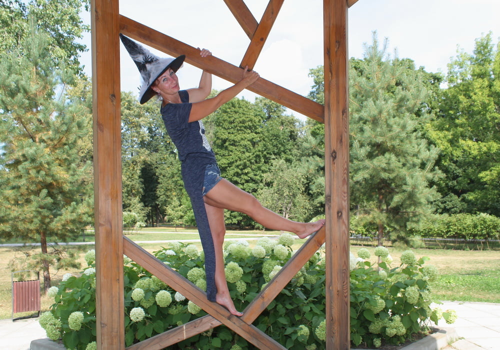 In The Gazebo 13 Pics Xhamster